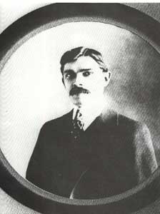 Young_Jinnah_during_his_barrister_phase._He_was_enrolled_as_lawyer_of ...