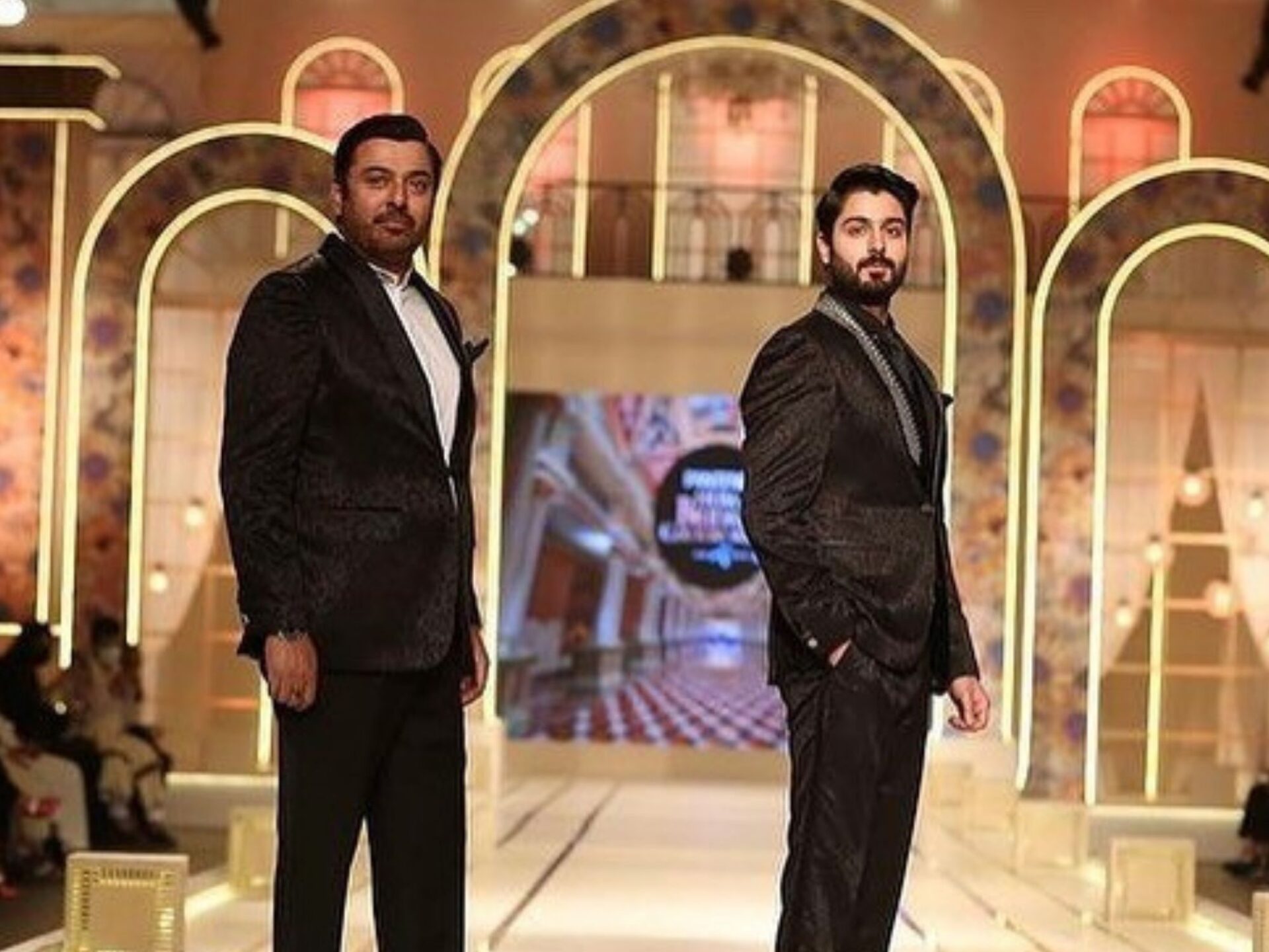 6 Pakistani Actors You Won't Believe Have Grown-Up Kids!